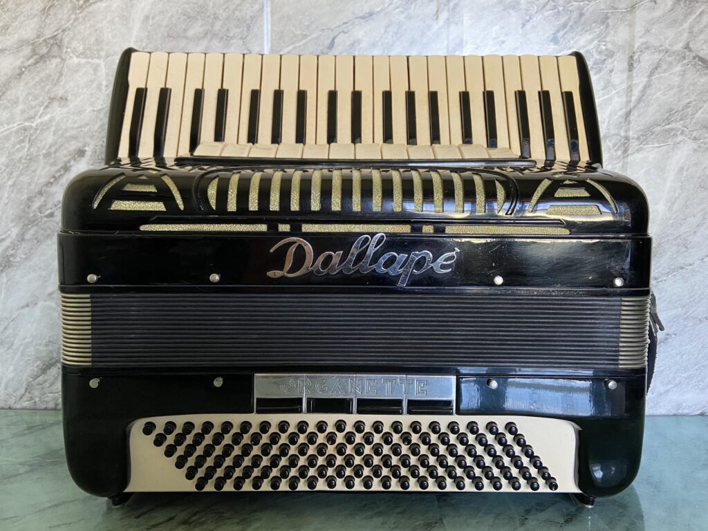 Acordeon 120 Baixos – Dallapé Organette Meia Ressonância – Italy ...